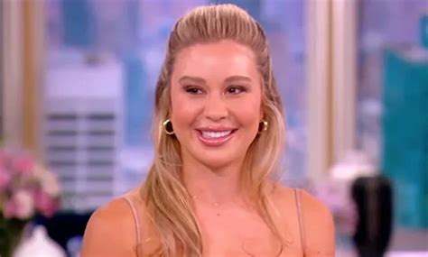 Bachelorette Star Gabby Windey Comes Out Lgbtq Nation