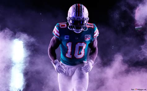 American Football Player Tyreek Hill 4k Wallpaper Download