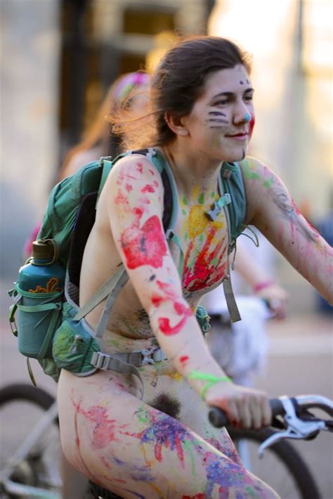 Girls Of Bellingham Wnbr 2019 World Naked Bike Ride Porno Fotos Xxx