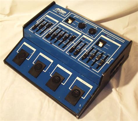 Leader 1 80s Soviet Analog Guitar Multi Effects Processor Guitar Pedals Musik Guitar