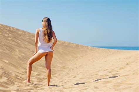 Bottomless At The Beach Haruup