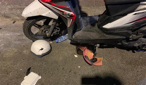 កំពុង អង្គុយ លេង សុខ ៗ ស្រាប់តែ បុរស ជិត ២០ នាក់ ប្រដាប់ ដោយ កាំបិត