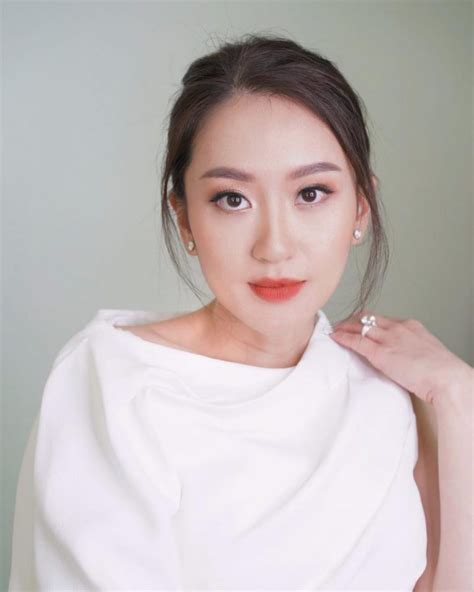 ลูกสาวทักษิณ อุ๊งอิ๊ง แพทองธาร เผยพรีเวดดิ้งวิวาห์หวานฉ่ำแฟนหนุ่มนักบิน สยามบิสซิเนสนิวส์