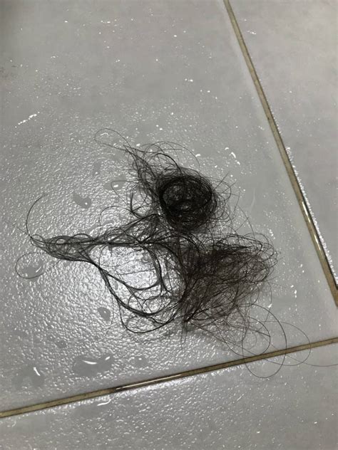 머리감을때 나보다 머리카락 많이빠지는 사람 없을듯 ㄹㅇ로 혐오주의 인스티즈 instiz 일상 카테고리