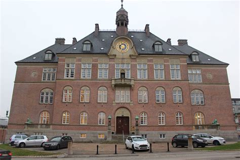 Hurtig Afregning Rig Ryger Direkte I Spj Ldet Efter Politiet Opdagede Ham Din Avis