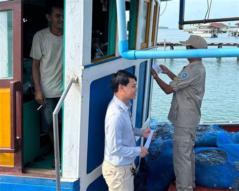 រដ្ឋបាលឃុំកោះស្ដេច បានចុះផ្សព្វផ្សាយ អំពីការ អភិរក្សអណ្ដេីកសមុទ្រ នៅផែប្រមូលផលនេសាទ