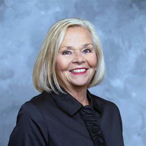 Robin Mitchell Linkedin