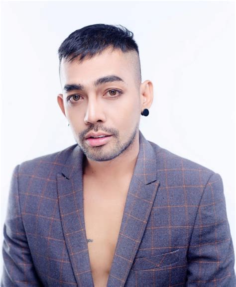 វីជេ អាឡាស្កូ ទប់ទឹកភ្នែកលែងជាប់ ក្រោយអ្នកម្តាយជាស្រលាញ់ ទទួលមរណភាព Khmerload Cambodia