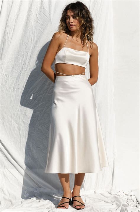 Спідниця міді сатин