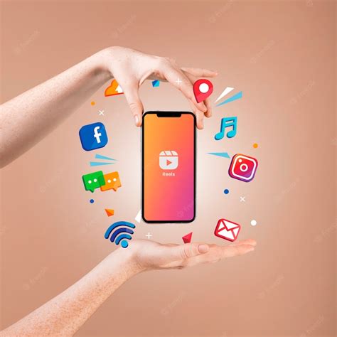 스마트폰 소셜 미디어 개념을 들고 손 무료 사진