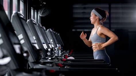 Running On A Treadmill Vs Running Outside Which Is Best For Your Goals BarBend