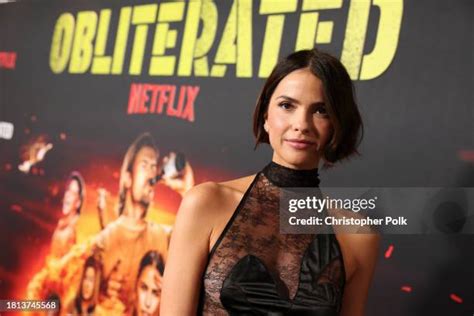 1492 Shelley Hennig Photos And High Res Pictures Getty Images