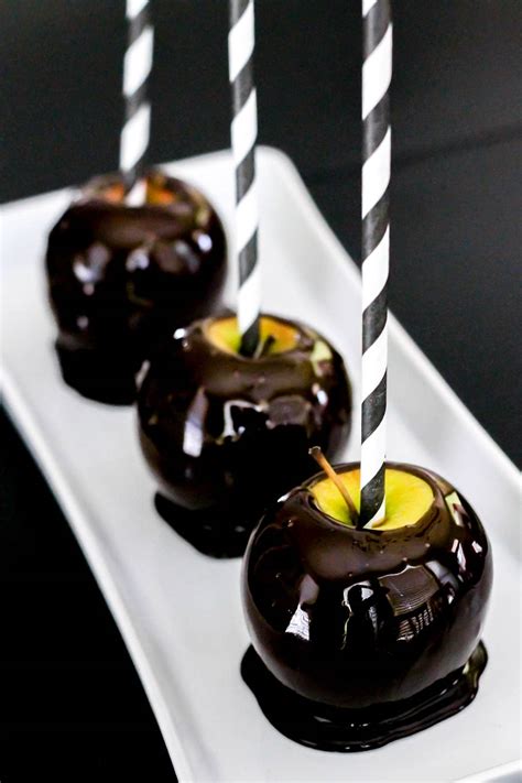 Blackout Candy Apples Lil Luna