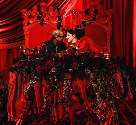 Pix Inside A Stunning Goth Themed Wedding Get Ahead