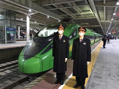 電商中國 新成昆鐵路全線通車運營