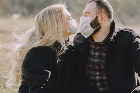 Face Masks Dating And Sex During The Pandemic SunshinePillows Home Jobs By MOM