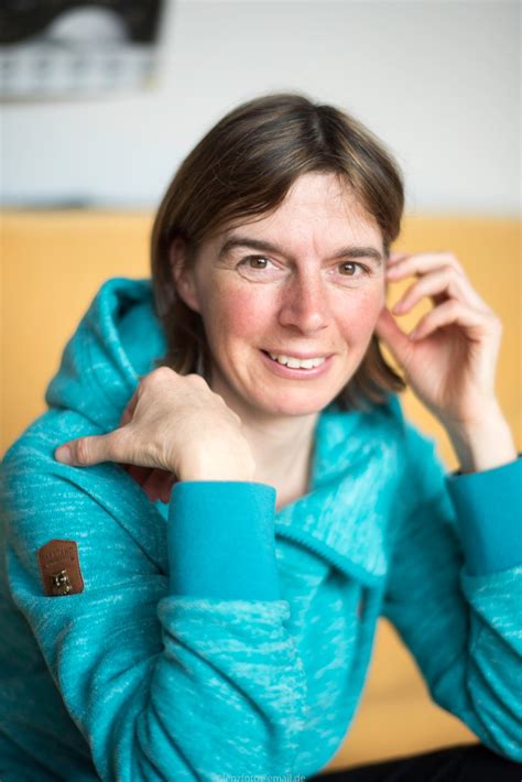 Sandra Hecker Tv Forsbach 1914 E V