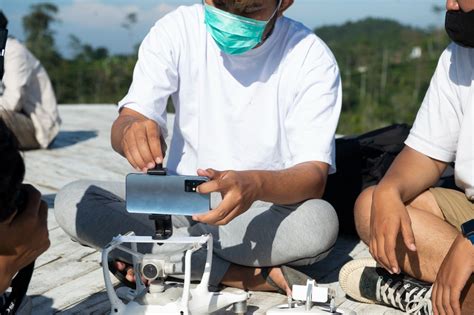 Gandeng Komunitas Drone Puluhan Infinix Zero X Series Terbang Di Langit Yogyakarta Jagat Gadget