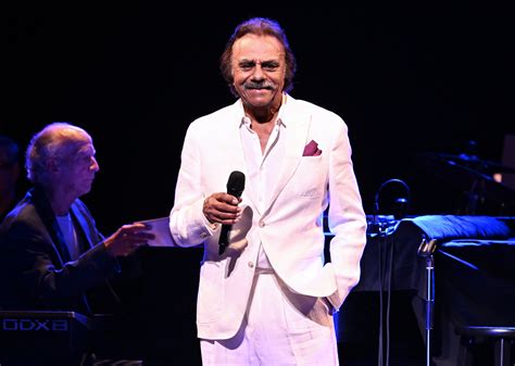 Johnny Mathis Retiring Due To Accelerated ‘memory Issues