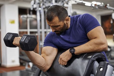 The Science Behind Preacher Curls How To Tips Muscle Worked And Alternatives For This Bicep
