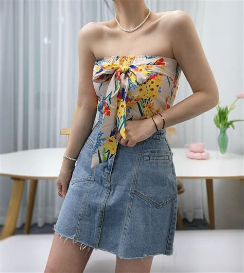 휴가룩바캉스룩 플라워 꽃 리본 스모크 밴딩 튜브 탑 블라우스 에이블리