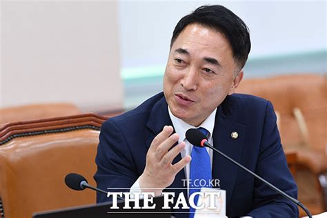 박수현 김정숙 여사 인도 방문 논란 문체부 문건 지연 공개가 논쟁 키워 유감 Tf사진관 포토 기사 더팩트