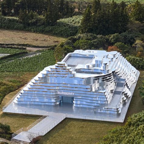 Burberry Unveils Archive Inspired Charging Knight Logo