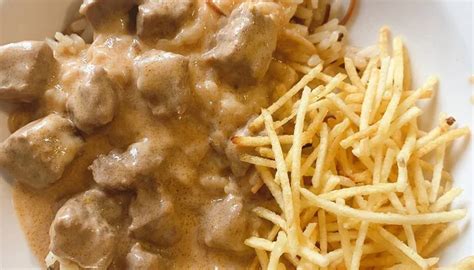 Strogonoff De Carne Com Batata Palha Caseira