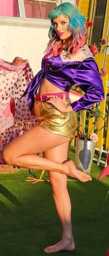 Taylor Swift Scrolller