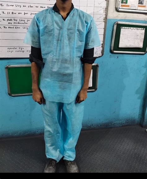 Blue Non Woven Disposable Scrub Suit Size Xxl At ₹ 55piece In Guntur Id 2852816607055