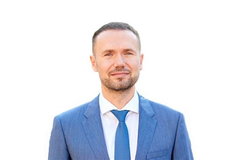 СЕРГІЯ ШКАРЛЕТА ПРИЗНАЧЕНО МІНІСТРОМ ОСВІТИ І НАУКИ УКРАЇНИ Департамент освіти і науки
