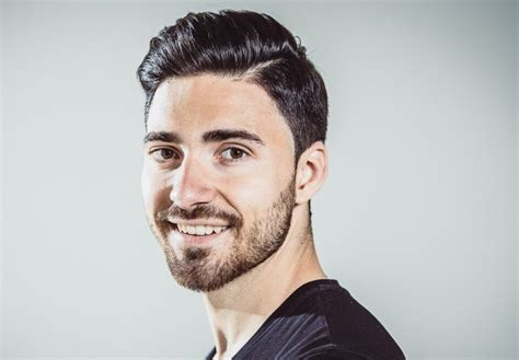 35 Hottest Stubble Beard Styles And Celebrities Who Rock Them