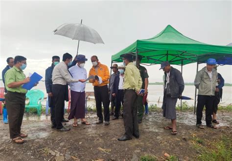 ဧရာဝတီတိုင်းဒေသကြီးဝန်ကြီးချုပ် ဦးတင်မောင်ဝင်း အင်္ဂပူ ညောင်ကျိုး ဆက်သ