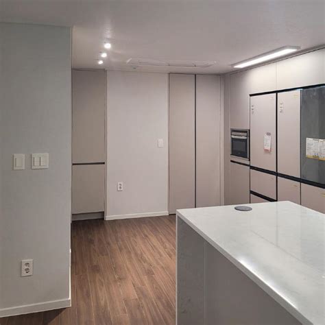 가족의 소통을 위한 대면형 주방 32평 인테리어 Lx Z In