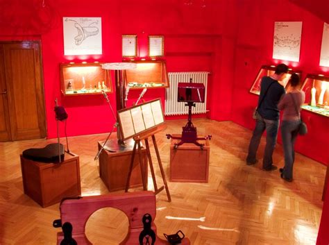 Il Museo Del Sesso Di Praga Una Collezione Bizzarra E Hot INTERVISTA
