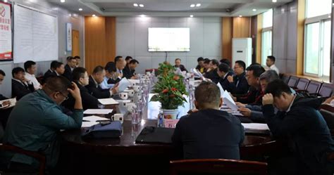 国家煤矿安全监察局到榆树湾煤矿检查指导工作标准化