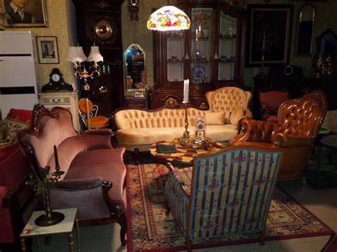 Антик Хаус магазин за старинни мебели Почитатели ли сте на традициите на старите и