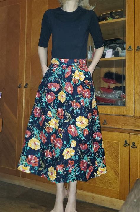 Вінтажна літня спідниця принт квіти вінтаж ретро — ціна 485 грн у каталозі Міді спідниці Купити