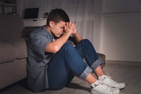 نشانه‌ های اعتیاد نوجوانان کلینیک ترک اعتیاد اکسیرپاکی