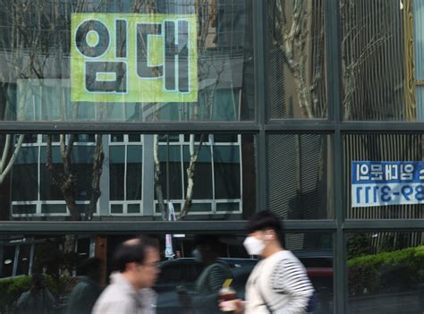 팔리지도 빌려지지도 않는다”서울 오피스 거래 절벽에 공실률까지 ‘껑충