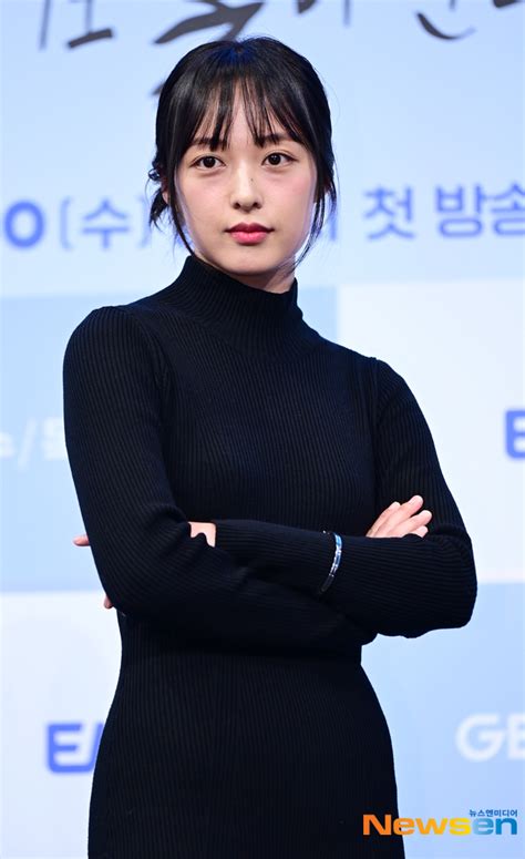 김보라 더 성숙해진 미모[포토엔hd] 손에 잡히는 뉴스 눈에 보이는 뉴스 뉴스엔