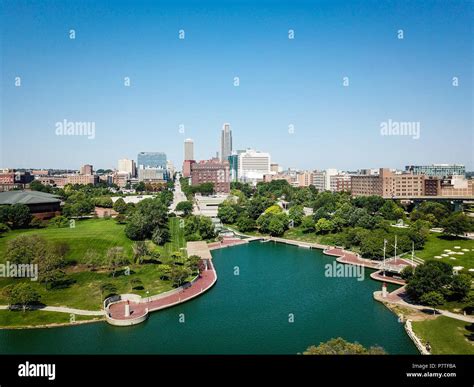 Omaha Nebraska Usa Skyline Luftbild Drohne Stockfotografie Alamy
