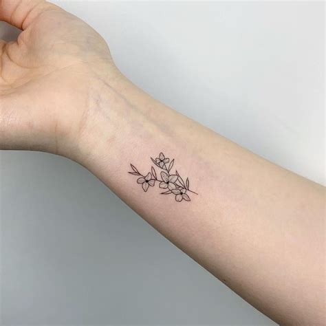 39 Small Wrist Tattoos That Speak Volumes