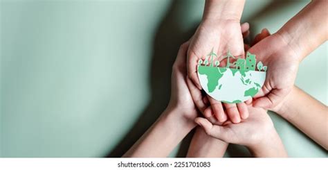 네트워크 연결을 통해 지속적이고 윤리적인 비즈니스에서 스톡 사진 2251701083 Shutterstock