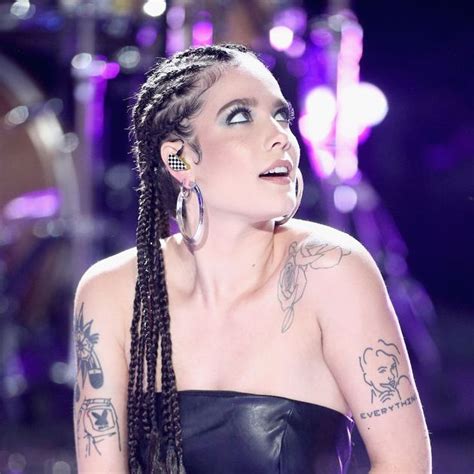 Pin On Halsey Halsey Celebrities Female Celebrities