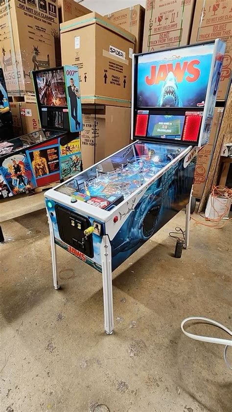 Custom Jaws Pro Pinball Machine