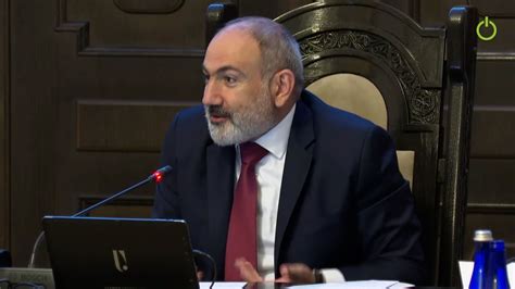 Ինչի՞ ձեր տանը սեղանի վրա դանակով անուն չեք գրում․ Փաշինյանն առաջարկում