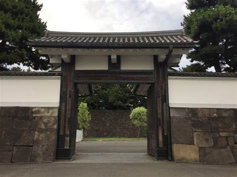 丸に十字 佐土原藩島津家御長屋跡八芳園薩摩藩装束屋敷跡皇居外苑