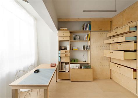 Space Saving Modular Studio For An Artist By Raanan Stern