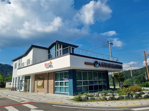 여름 캠핑의 꽃 가성비 끝판왕 김천 부항댐 생태휴양펜션 카라반 이용후기 김천시 서포터즈 이지혜 경상북도 김천시 웰로